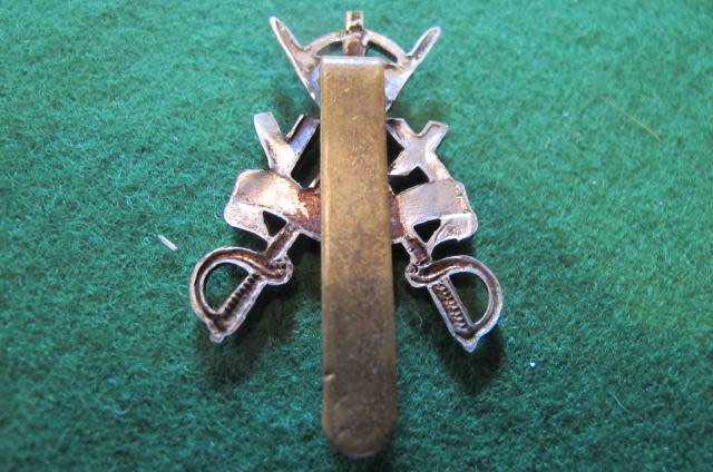 International Badges & Insignia - Great Britain - The 25th Dragoons Cap ...